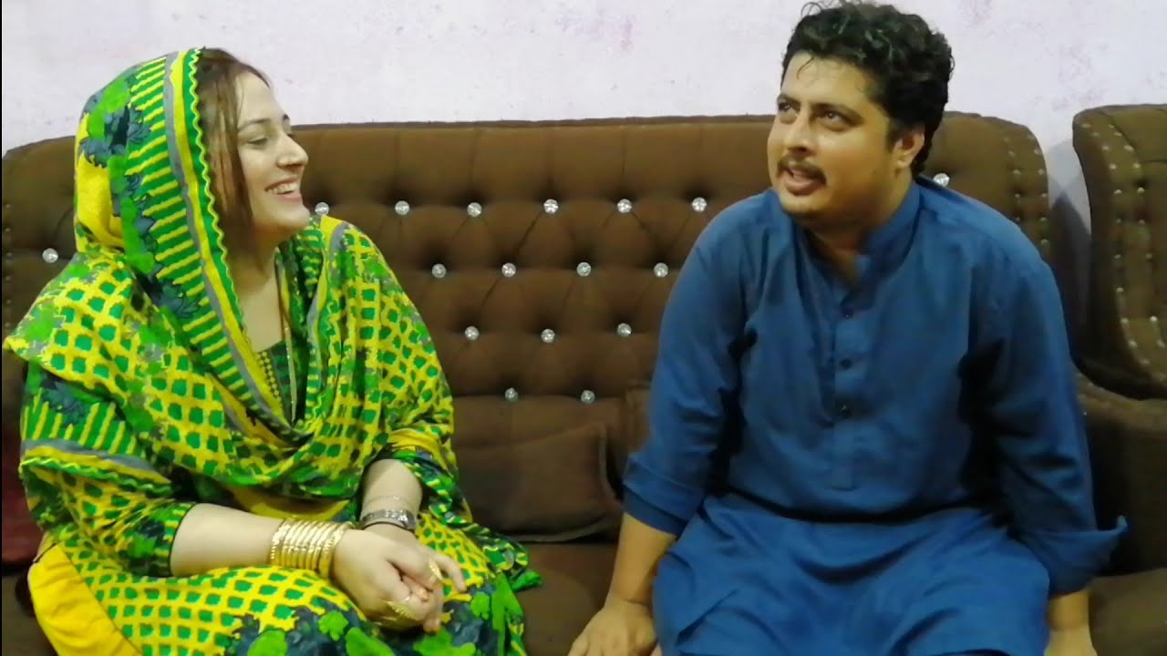 Neelam gul new up coming interview clip report by malik ismail - YouTube