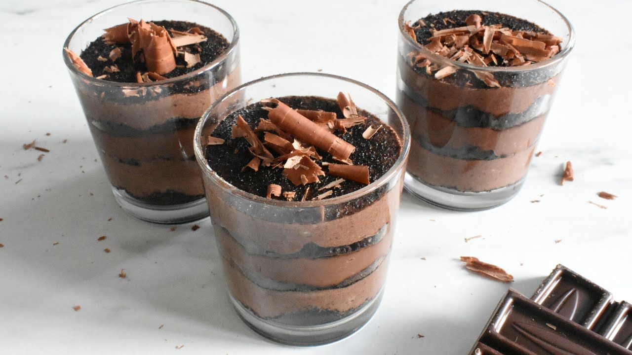 Mini Chocolate Cheesecake Trifle - YouTube