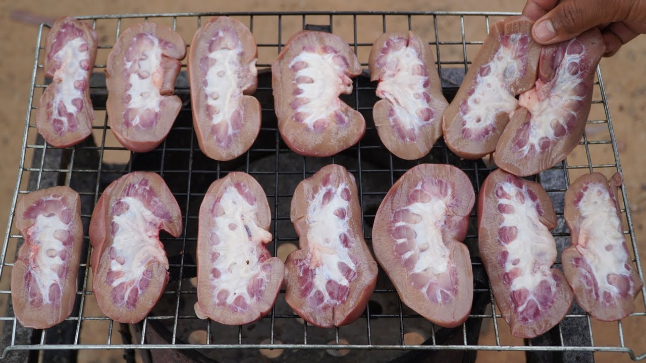 BBQ Pork Kidney | How to Cook Pork Kidney | Pig Kidneys Grilling and ...