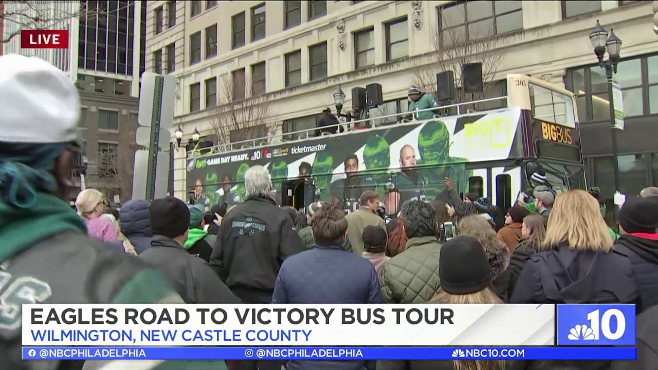 E-A-G-L-E-S Eagles! Road to Victory Bus Tour rolls into Wilmington ...