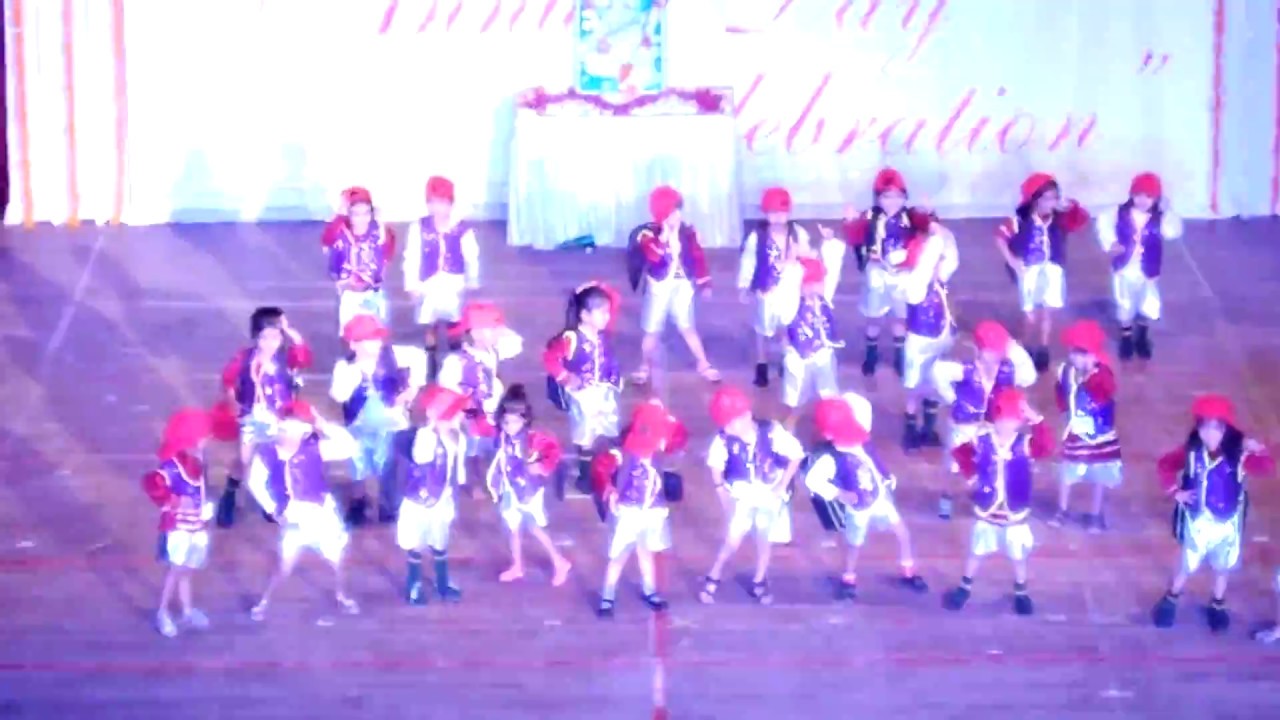 Kids dance in annual school function - nursery - YouTube