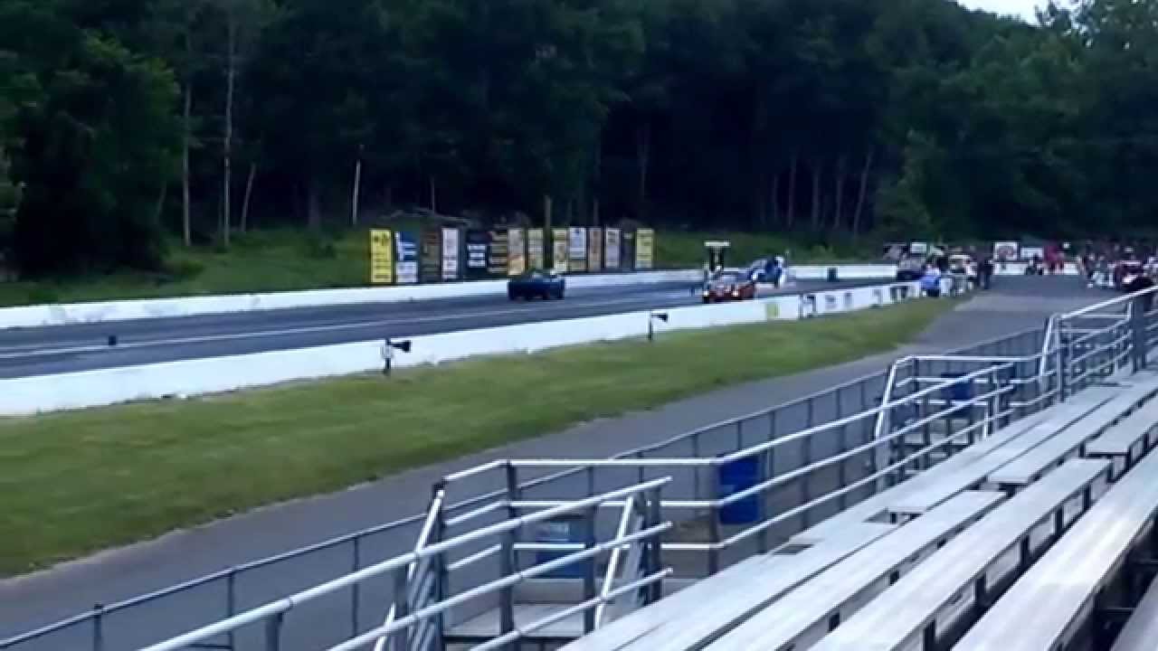 2009 Challenger SRT8 Drag 1 - Lebanon Valley Dragstrip 20140627 - YouTube