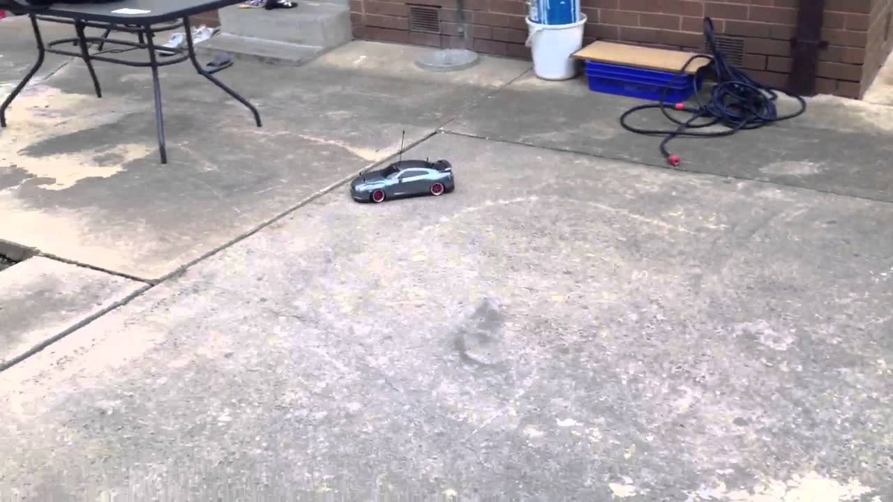 RC car R35 drift - YouTube