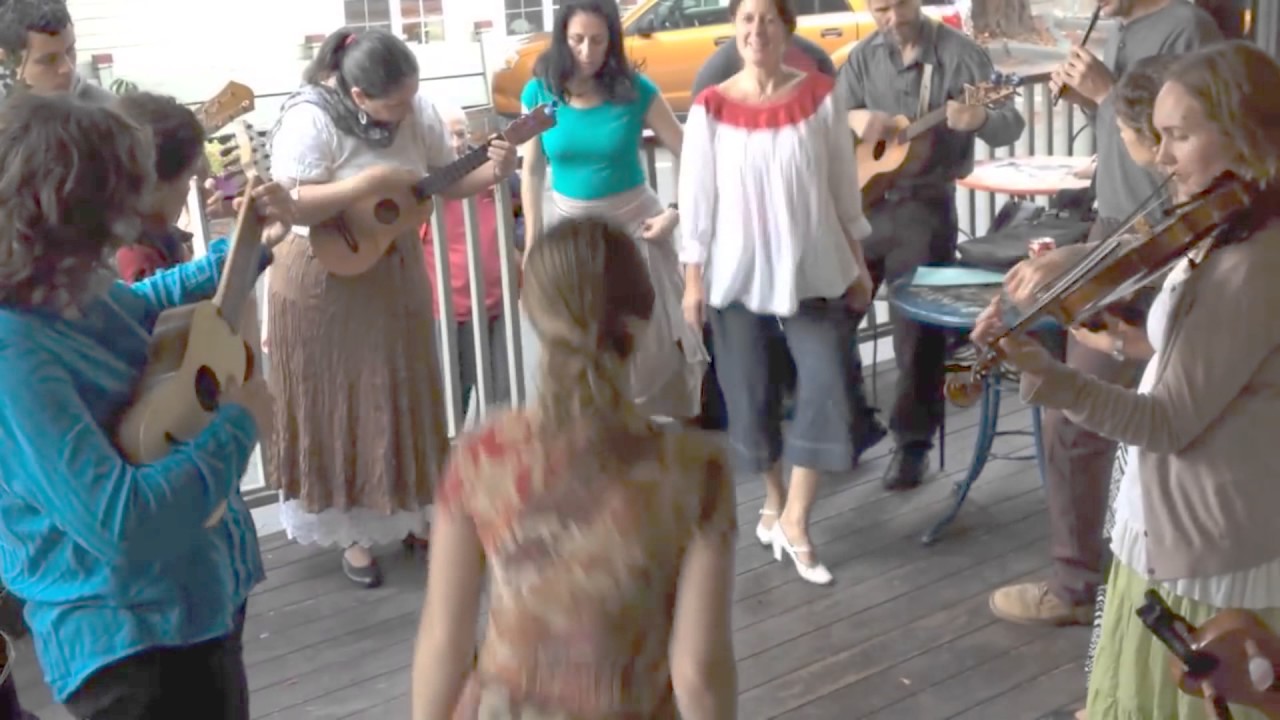 Irish-Mexican / Seisiún-Fandango - YouTube