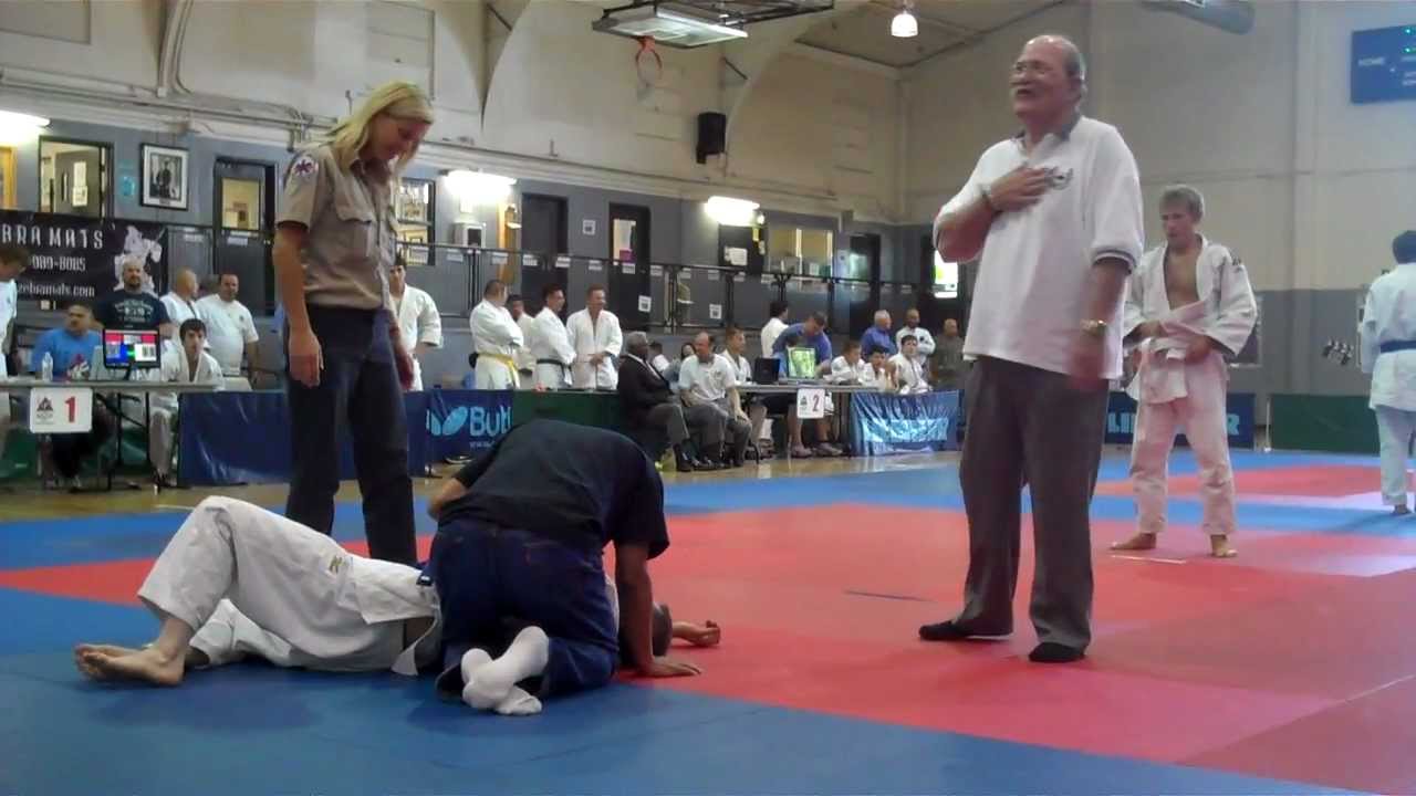 Judo - KO with Yoko Otoshi - YouTube