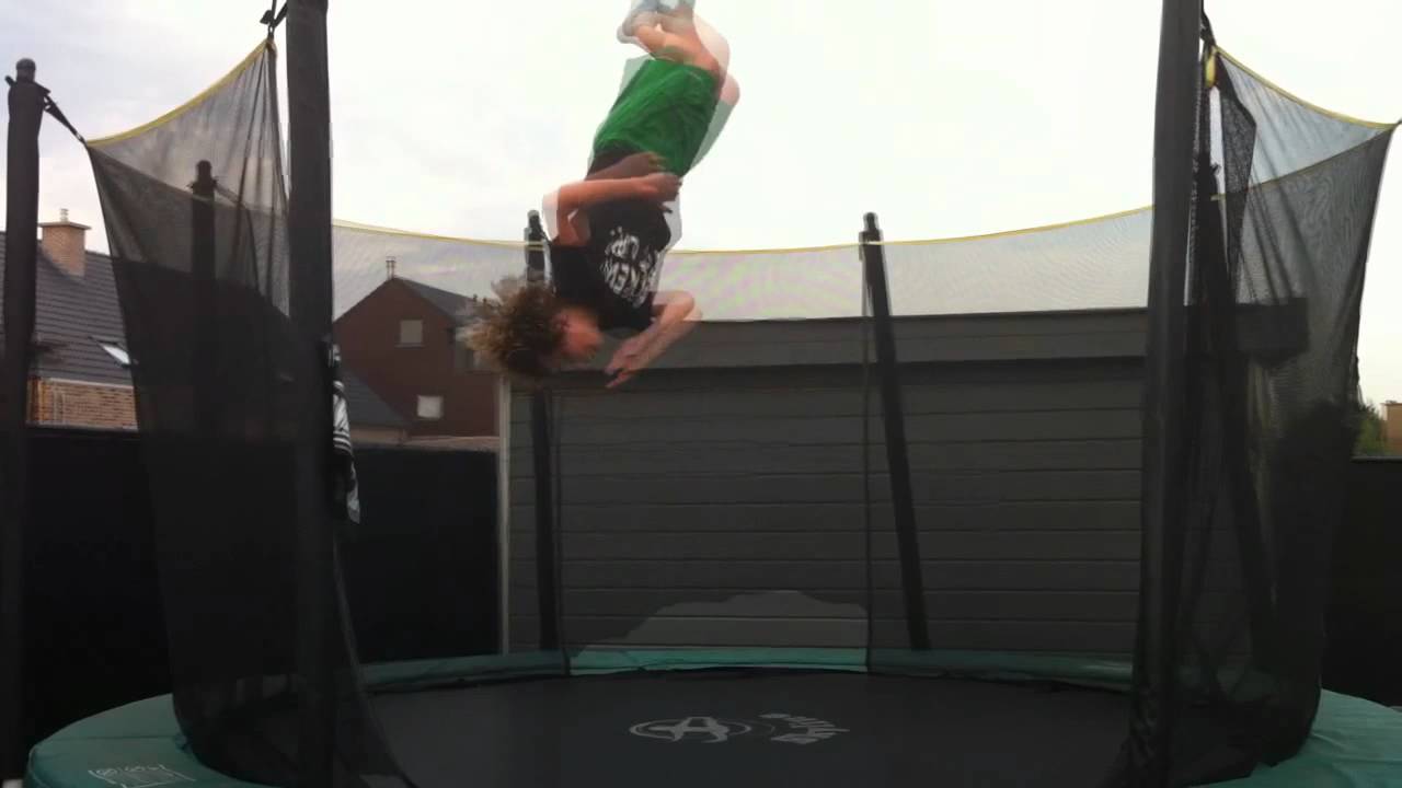 SloPro Iphone Shots Shaquille Jumping Trampoline - YouTube