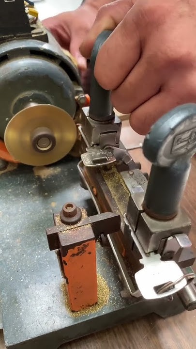 Key Duplicating Machine #shorts #key #duplicate #easywork - YouTube