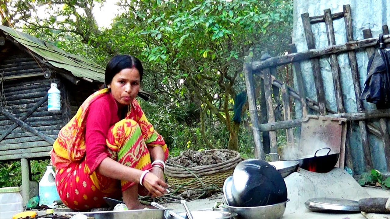 Rural women Cooking ll Delicious Brinjal Pakora & pulses ll Indian ...