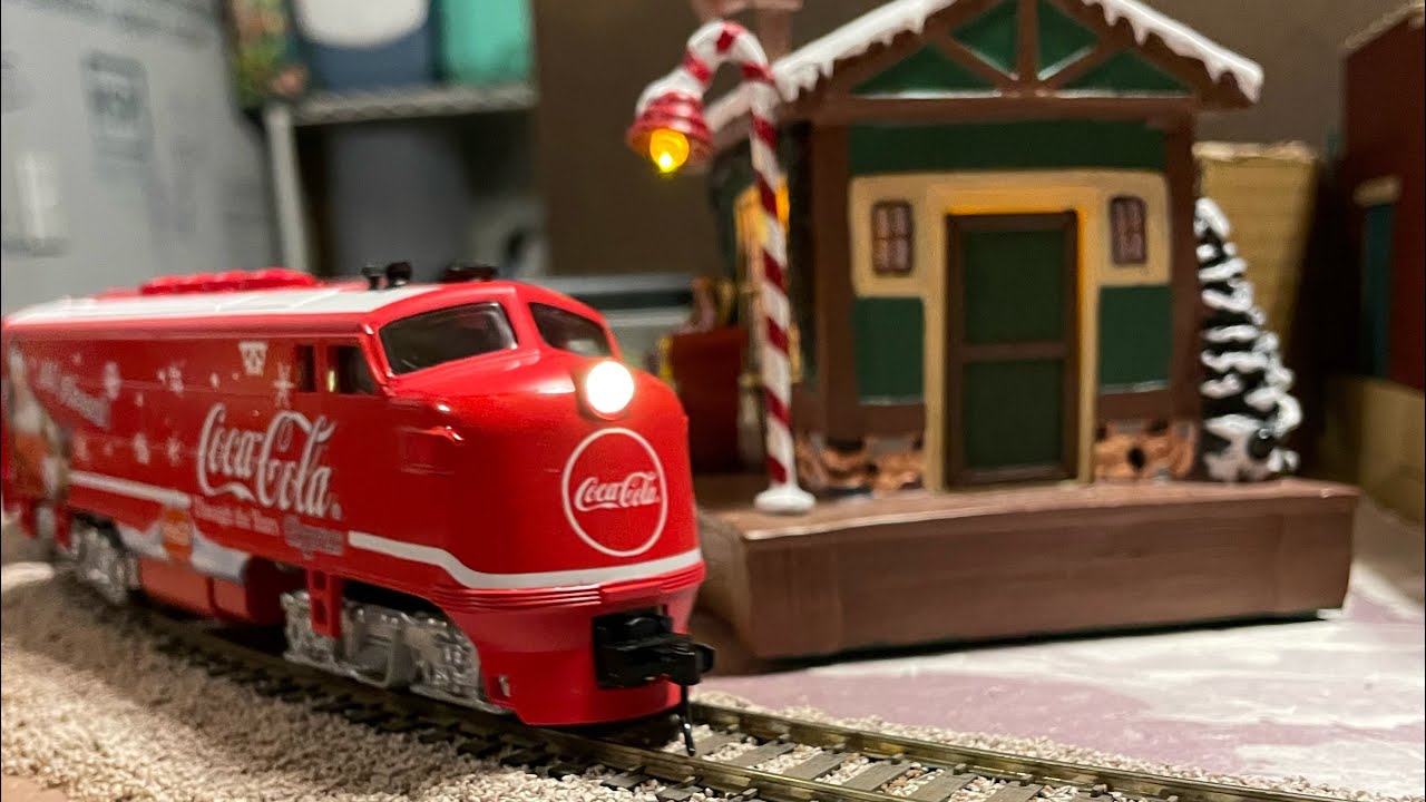 A Coca Cola Christmas train! #SMTXMASTRAIN2023 - YouTube