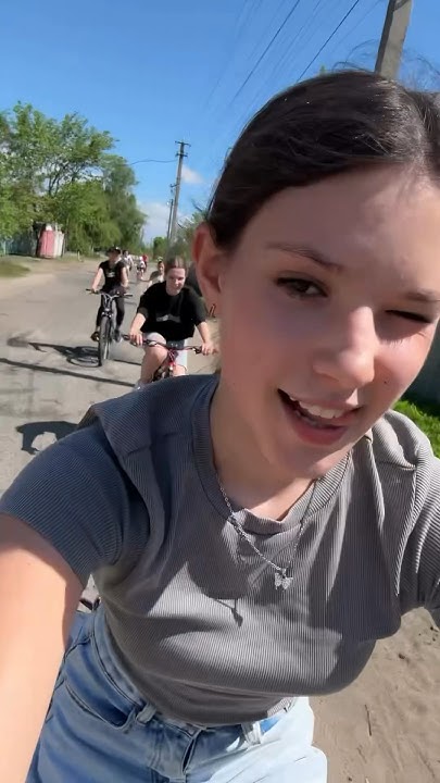 Топова прогулянка з друзями #trending #тренд - YouTube