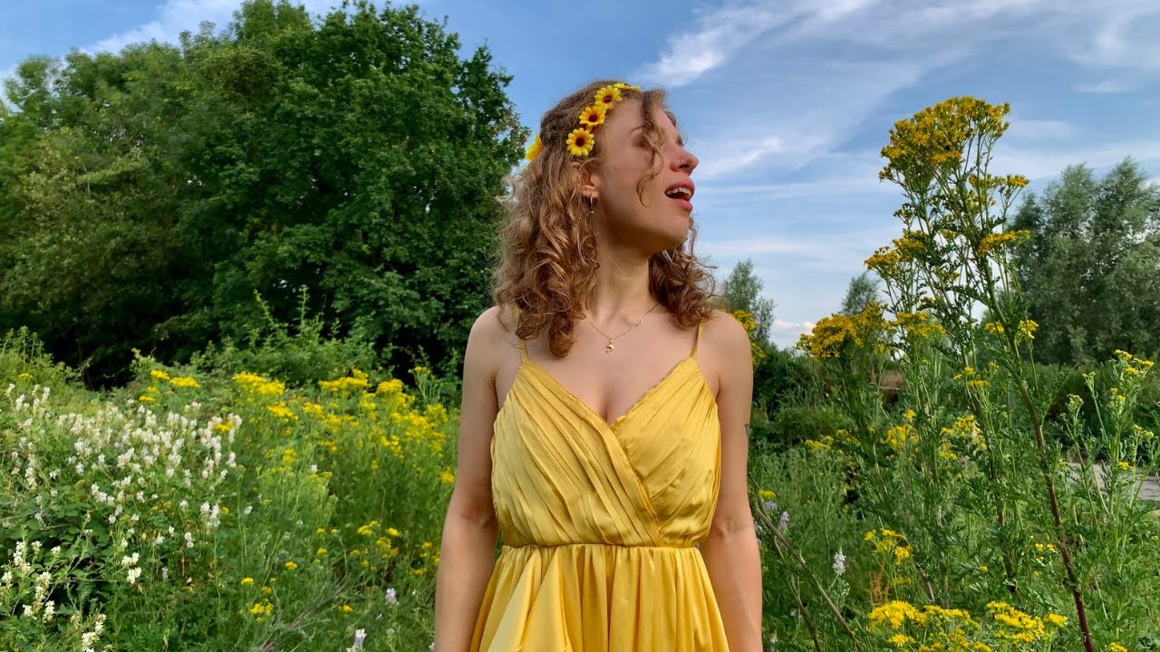 Anna Lysa- Sweet Caramel (Official Music Video) - YouTube