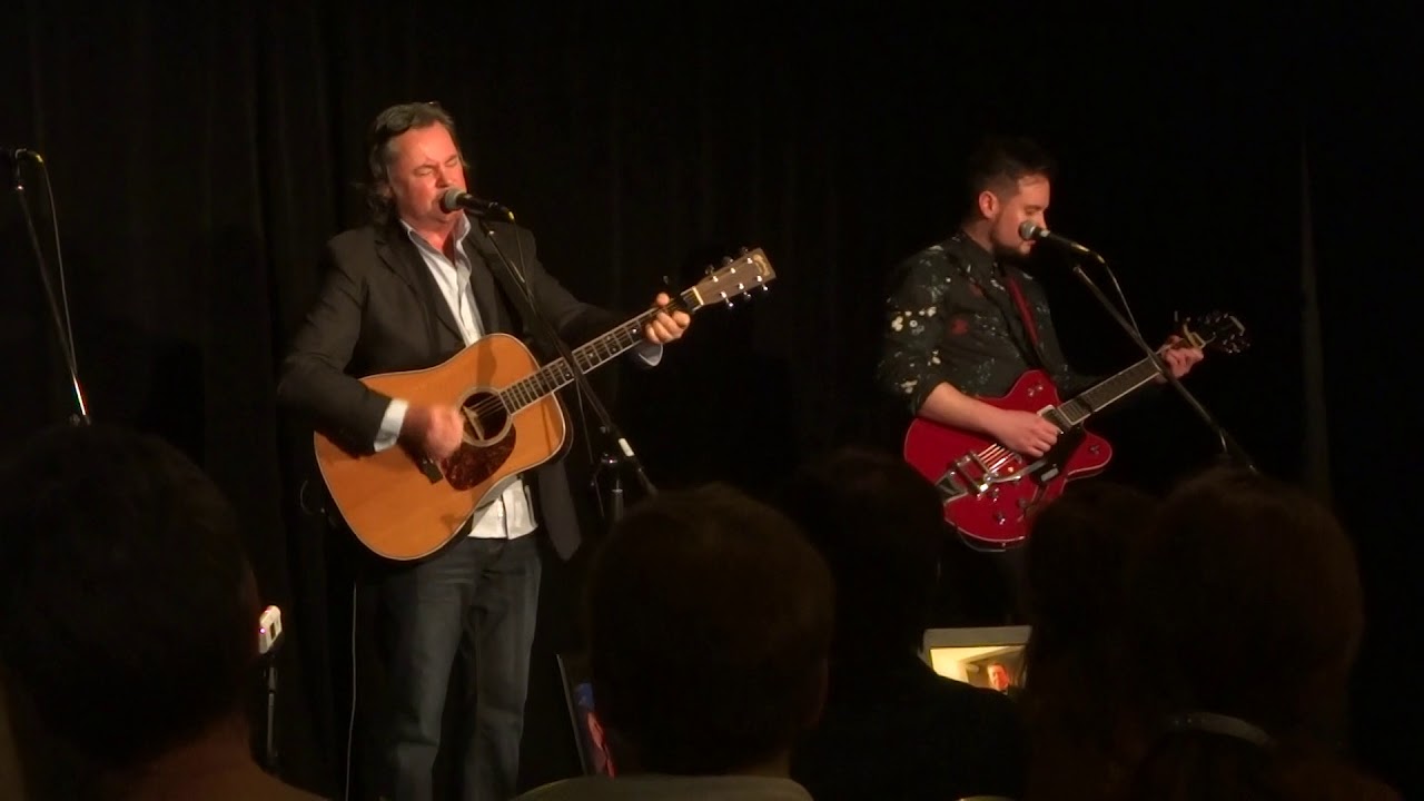 Bruce & Dylan Guthro singing at Stuart Jolliffe's Celebration at Delta ...