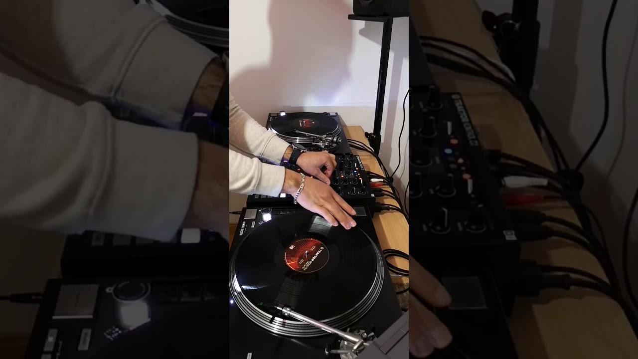 J. Alvarez @Live Session Minimal Deep Tech - YouTube