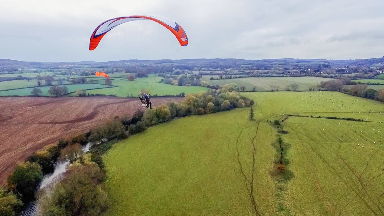 Paraglider Vs Windsock - YouTube