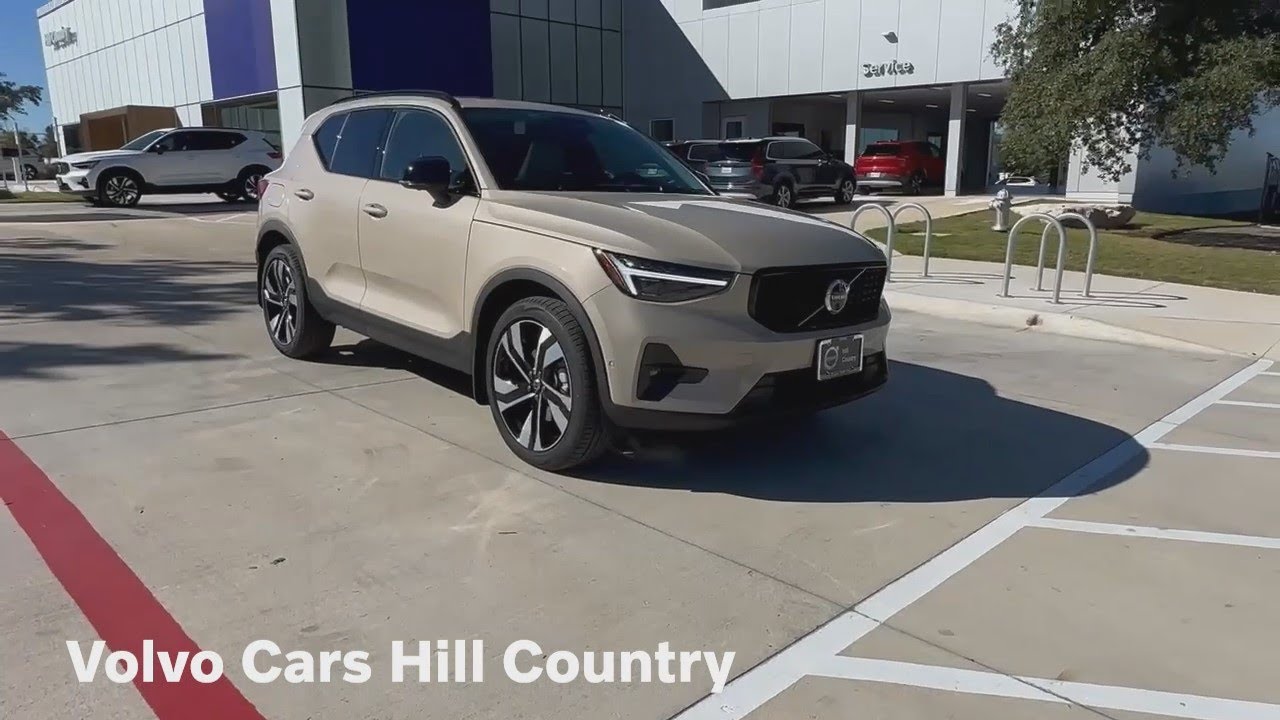 2025 Volvo XC40 B5 Ultra Dark Theme | H0587 - YouTube
