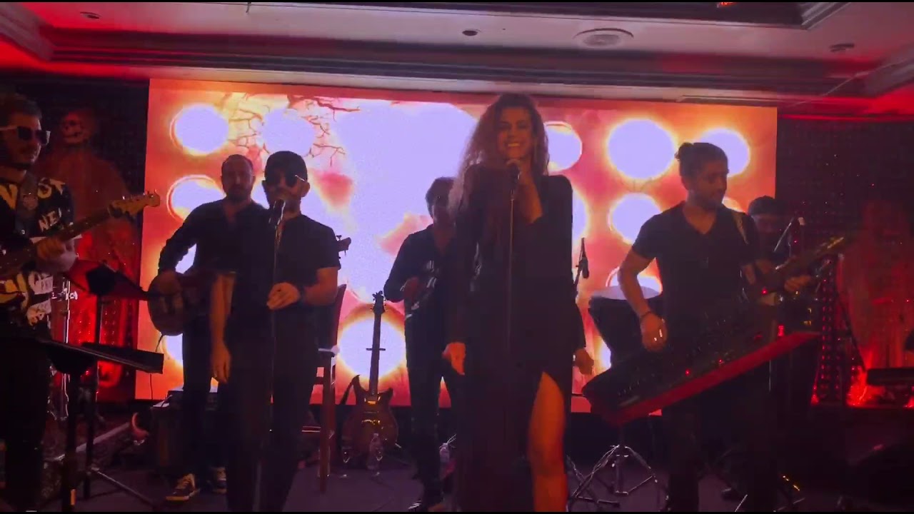 bezan tar ke emshab baz delam az donya gerefte, Bezan Tar, Hayede - YouTube