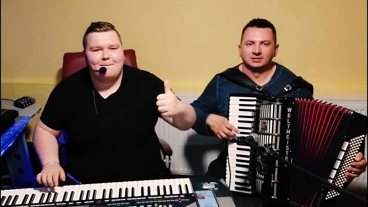 Ermin Hamidovic - Tri crvena karanfila [Uzivo] - YouTube