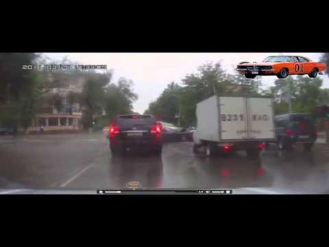 Авария на перекрёстке, Car Crash Compilation