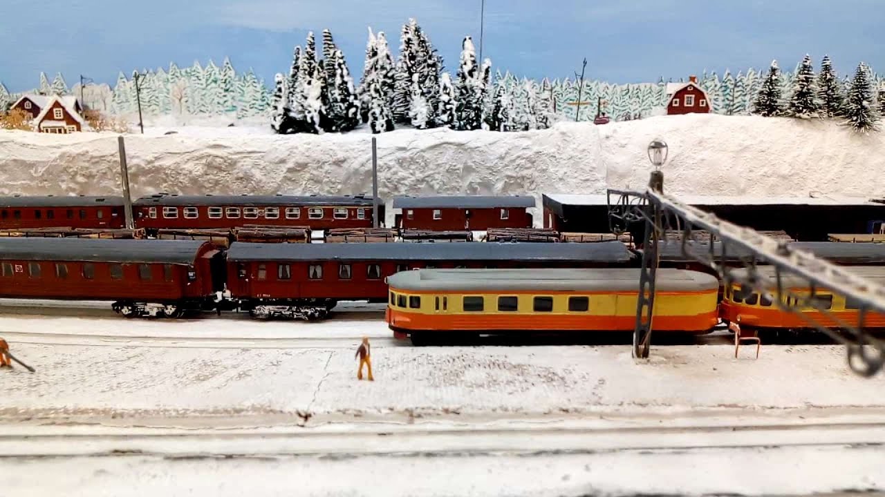 Model railroad in a Swedish winter environment, N scale (1:160), Model ...