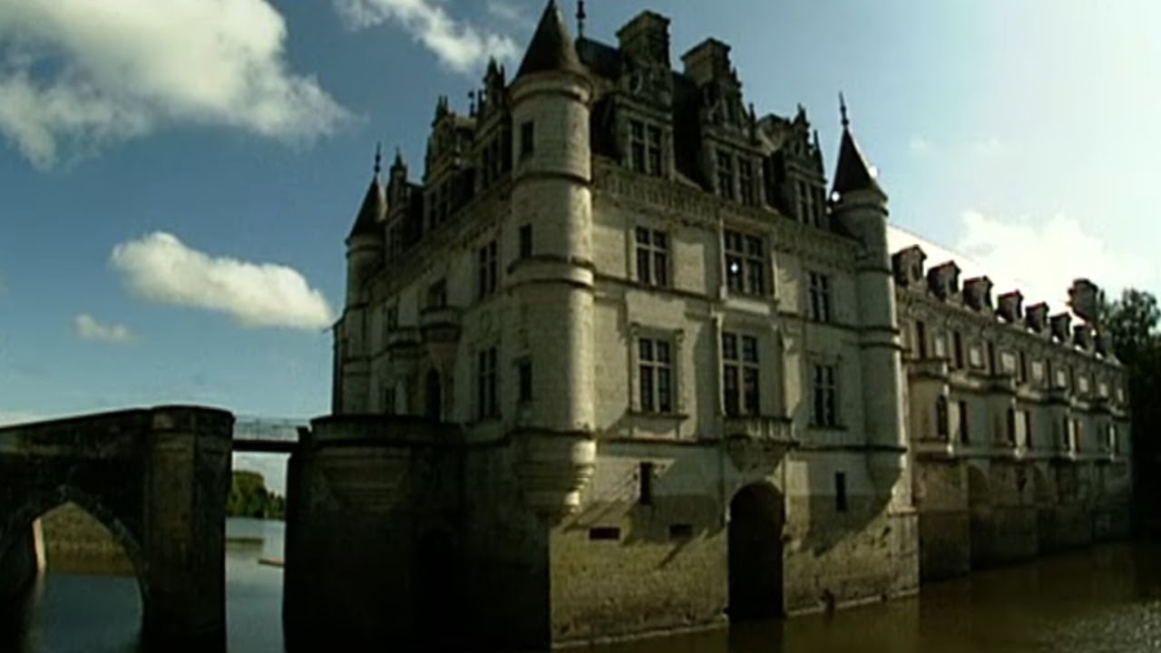Châteaux de la Loire : Le Val des Rois - YouTube