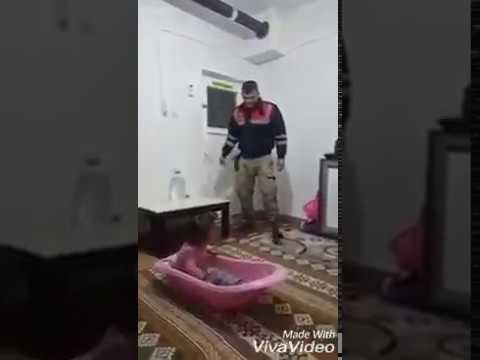 Babasını görünce aaa baba diye babasına sarılan yavrumuz