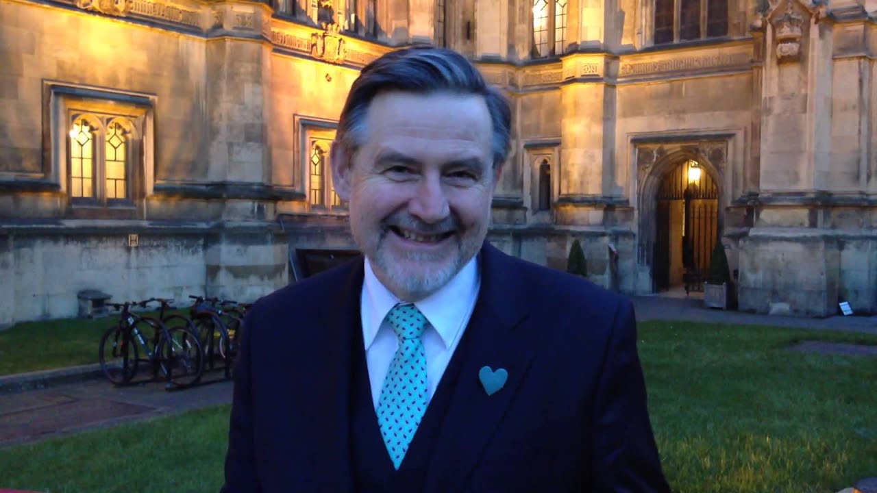 Barry Gardiner shows the love for nature at risk from climate change ...