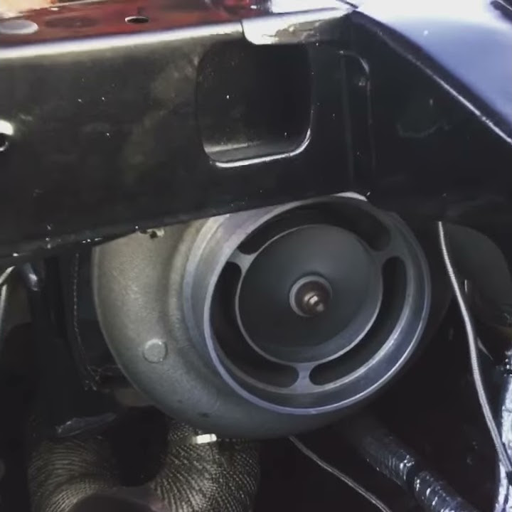 Z31 5.3L turbo spooling a S480 Nissan 300zx - YouTube