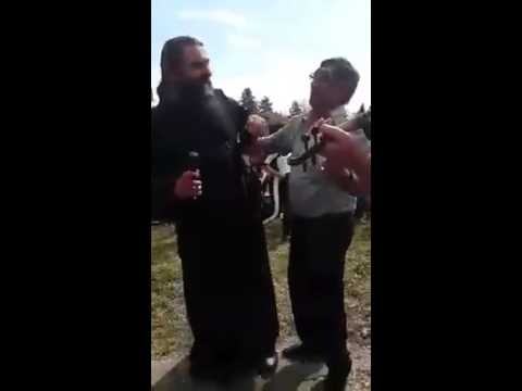 HIT SNIMAK! Pop razvaljuje kako peva narodnu muziku uzima i baksis