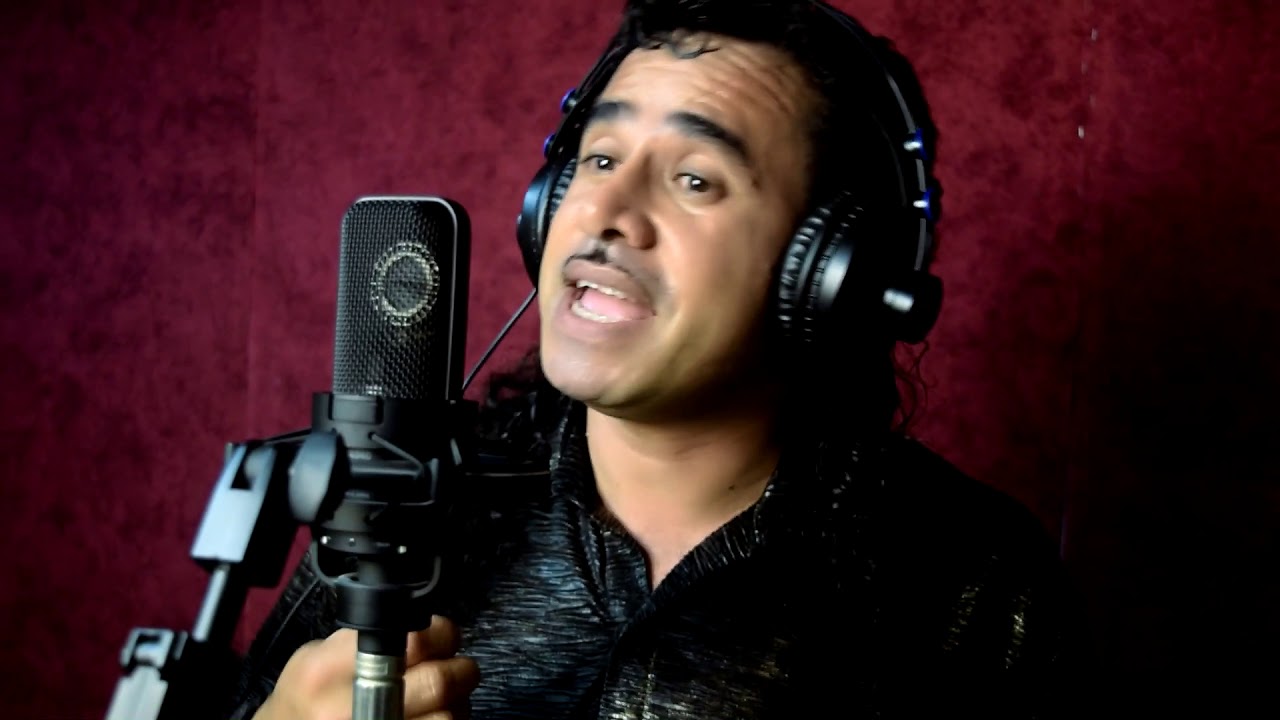 Hugo ruiz "En El Estudio " tema: Que Bonito Bailas - YouTube