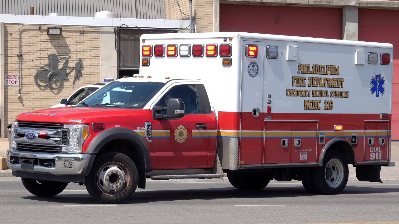 Philadelphia Fire Department Medic 53B Responding - YouTube
