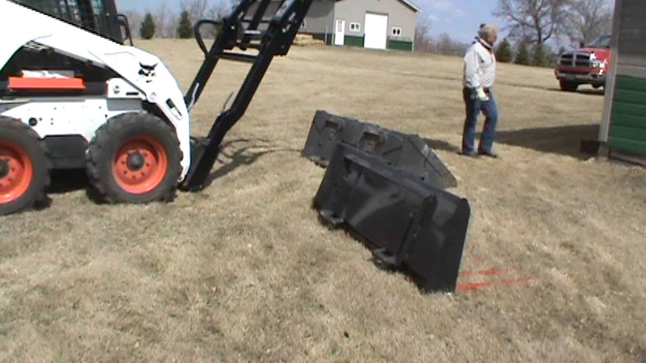 Sheyenne Double Quick Attach Grapple changing attachments - YouTube