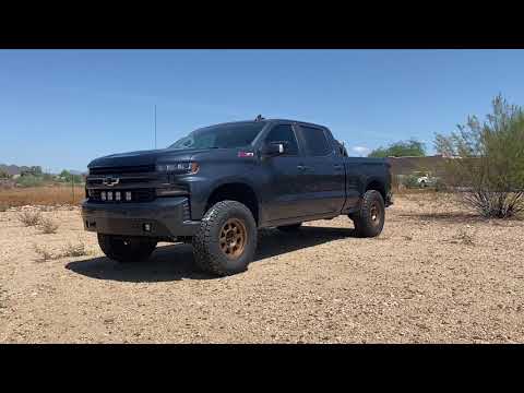 2020 Chevy Silverado off road trail truck build, Prerunner, mid travel ...
