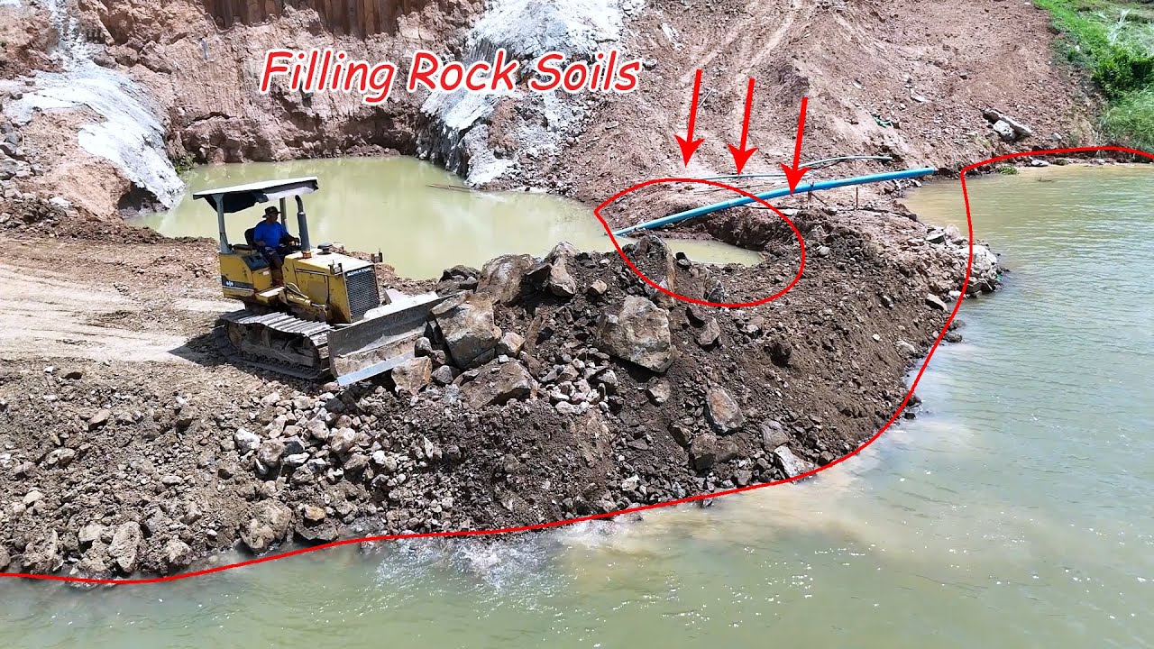 Greatest Project To Adding Rock Soils Into Deep Water To Protect ...