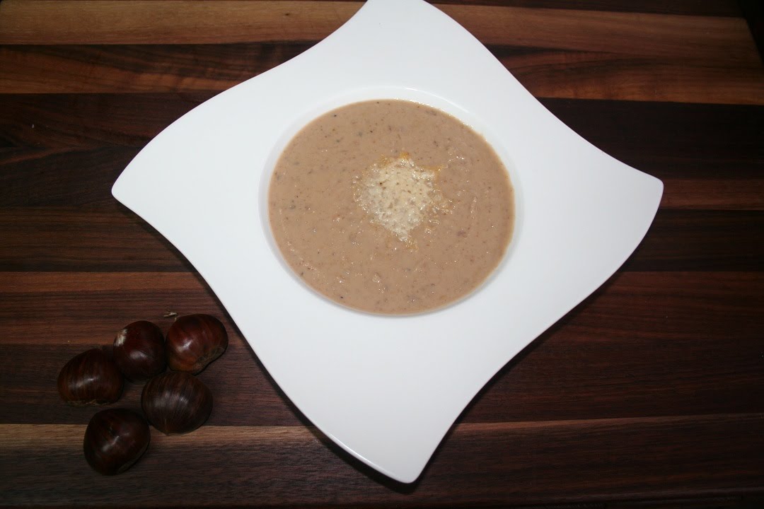 Maronensuppe aus dem Dutch Oven - YouTube