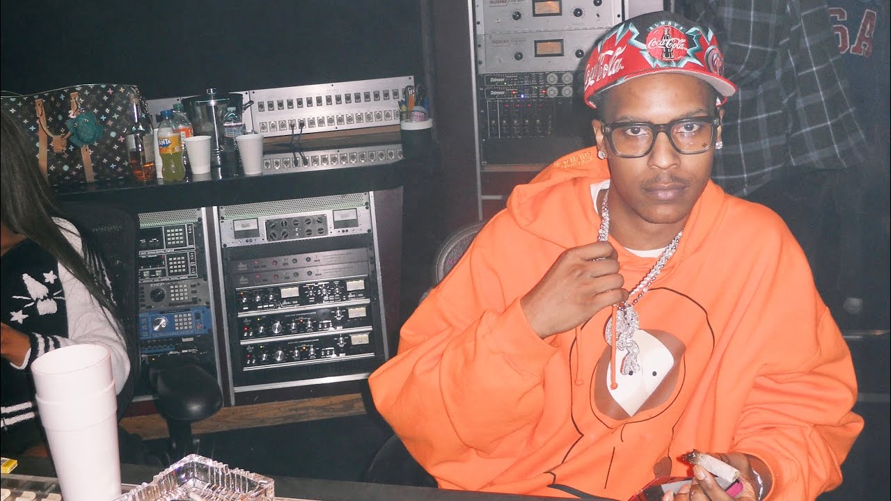 Dc2trill-Community Service/ Oh Boy Freestyle - YouTube