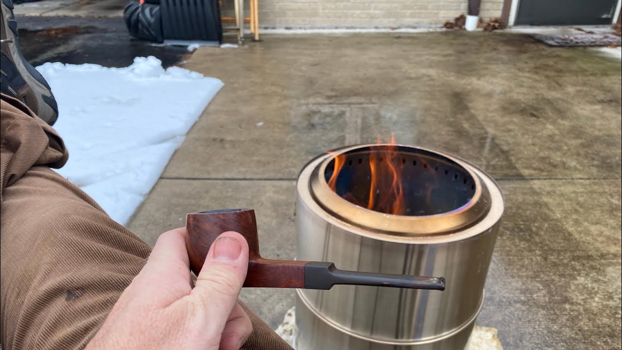 A Fireside Pipe Chat - Jameson Whiskey and a good old Pipe - YouTube