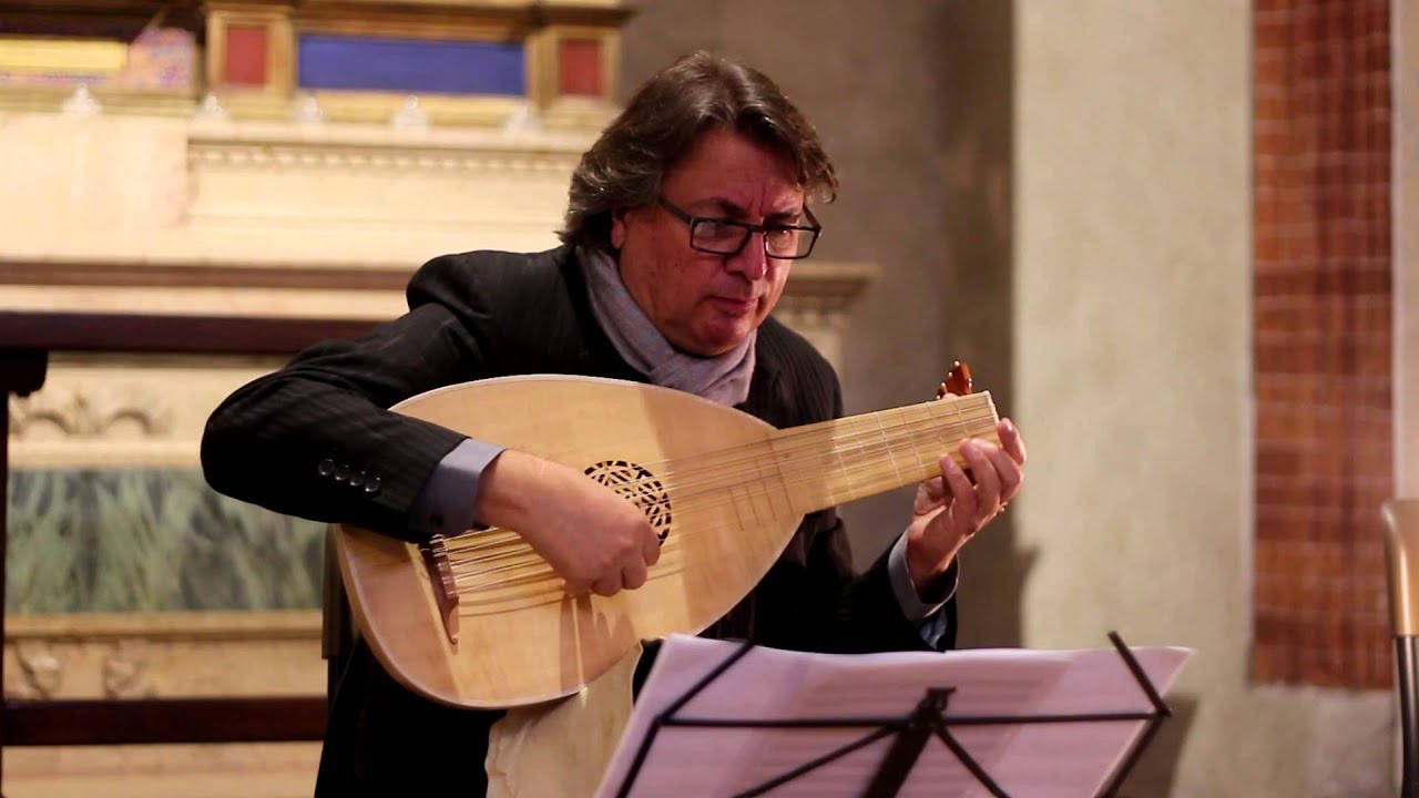 Luca Pianca suona Francesco da Milano - YouTube