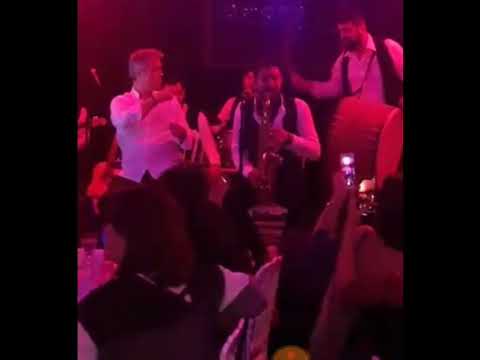 Cengiz Kurtoğlu sahnesin de Samet Ustaoğlu (kız ben sana vuruldum)