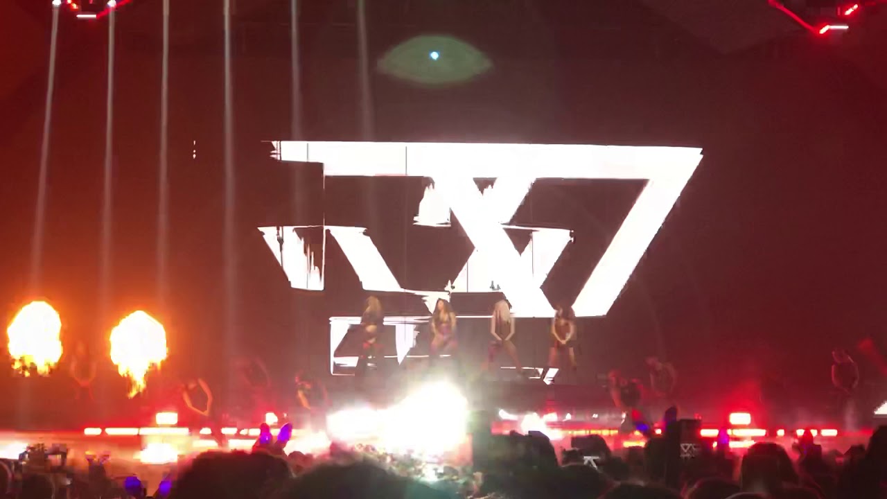 Little Mix - Intro/National Manthem/Salute LM5 Tour Newcastle 26/10 ...