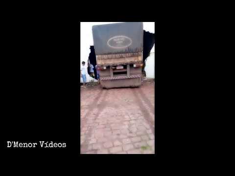 Largou o caminhão para tomar banho e veja no que deu.