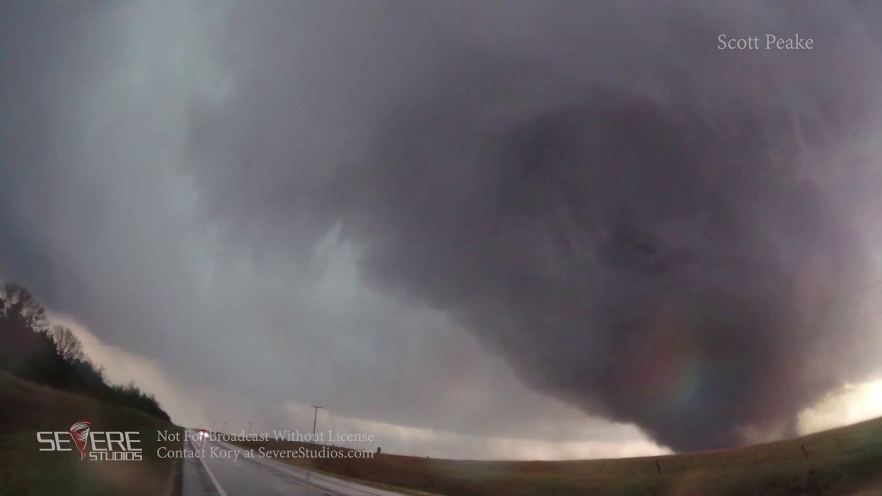 Close Range Tornado Intercept - Culver KS 5-1-18 (4K) - YouTube