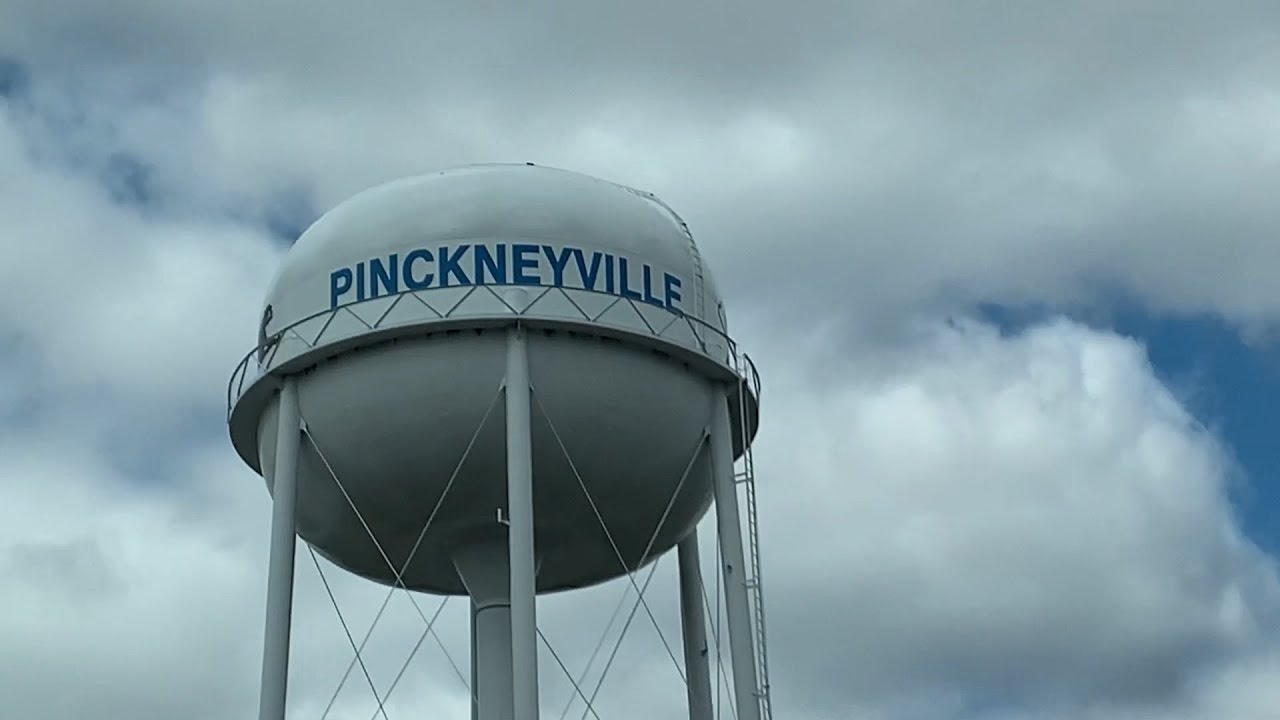 Community Spotlight: Pinckneyville, Illinois - YouTube