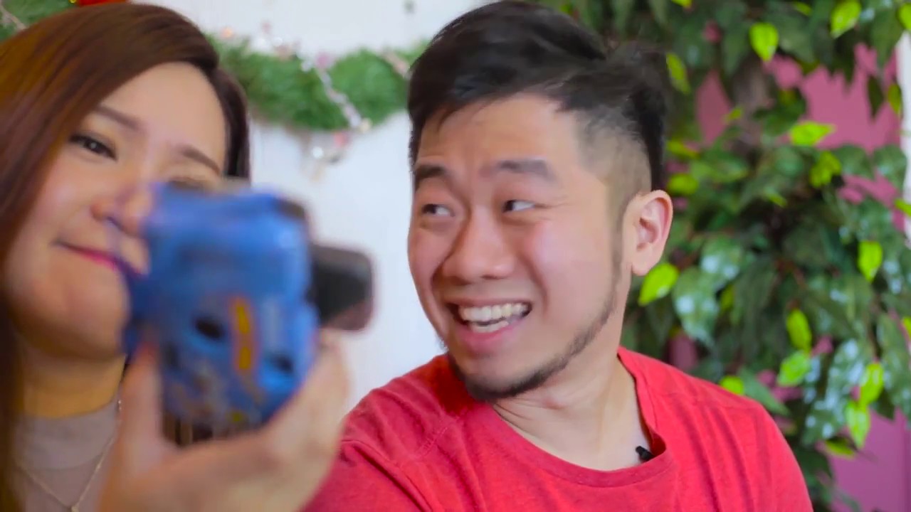 How To Choose The Right Christmas Present For Your Girlfriend YouTube how-to-choose-the-right-christmas-present-for-your-girlfriend-youtube