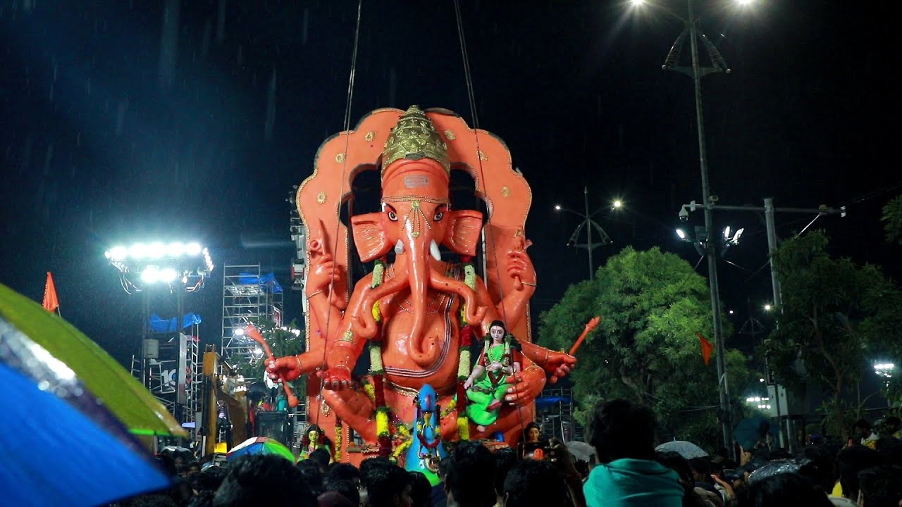 Ganesh Shobha Yatra at tankbund night | Ganesh nimajjanam 2022 | Ganesh ...