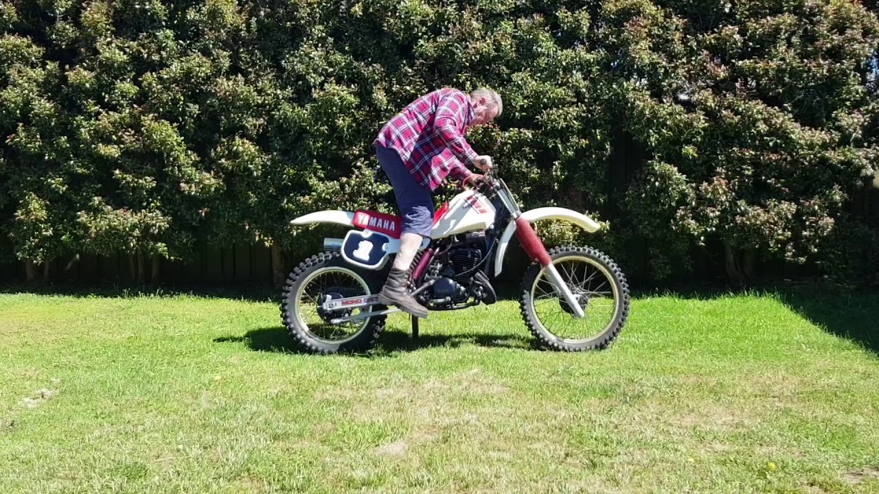 YZ 490 1983 VMX starting - YouTube