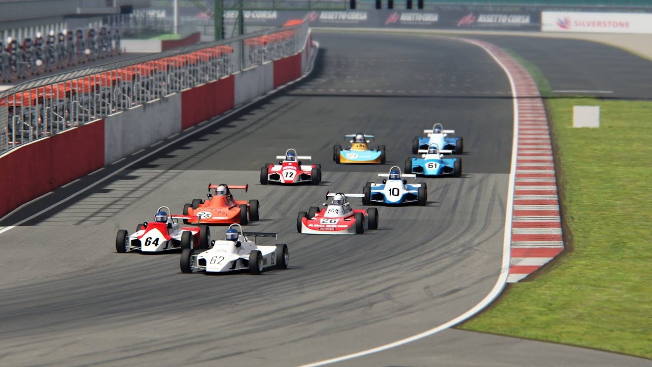 Fun Race : Formula Easter at Silverstone National - YouTube