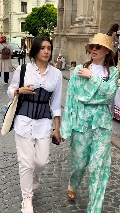 👗Галицькі панночки Львів центр дівчата площа Ринок львівплощаринок