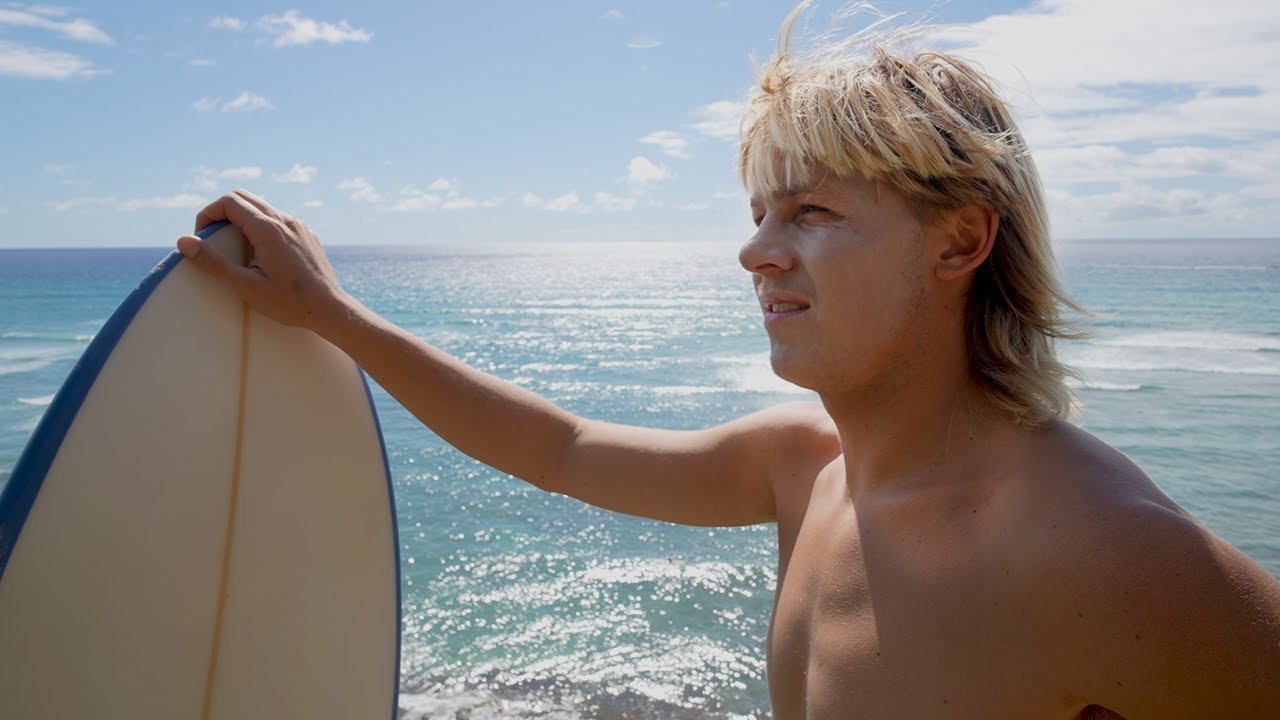 I hope this haircut makes me surf better - YouTube