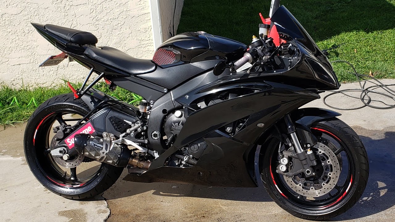 R6 walk around and rev - YouTube