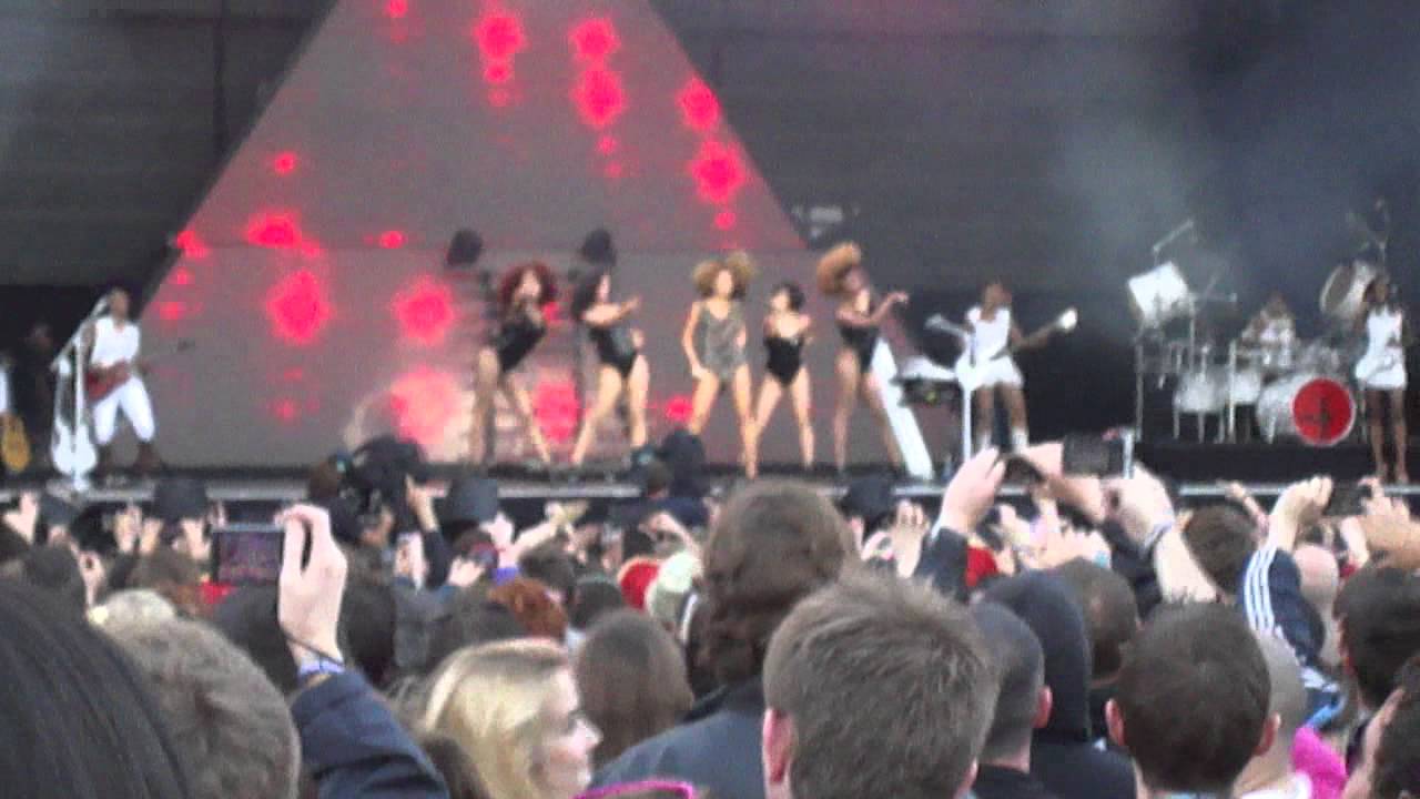 Beyoncé - Crazy In Love - Oxegen 2011 - YouTube